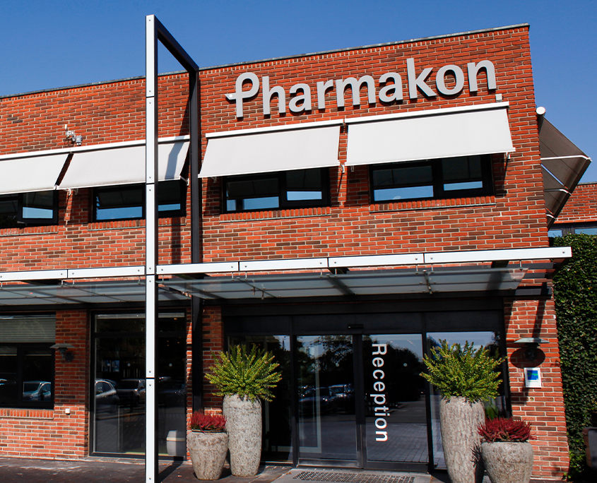 Pharmakon - Ricoh | AVC A/S - Overblik med store og små skærme.